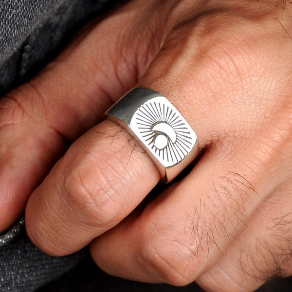 Sun Signet Ring - Etsy