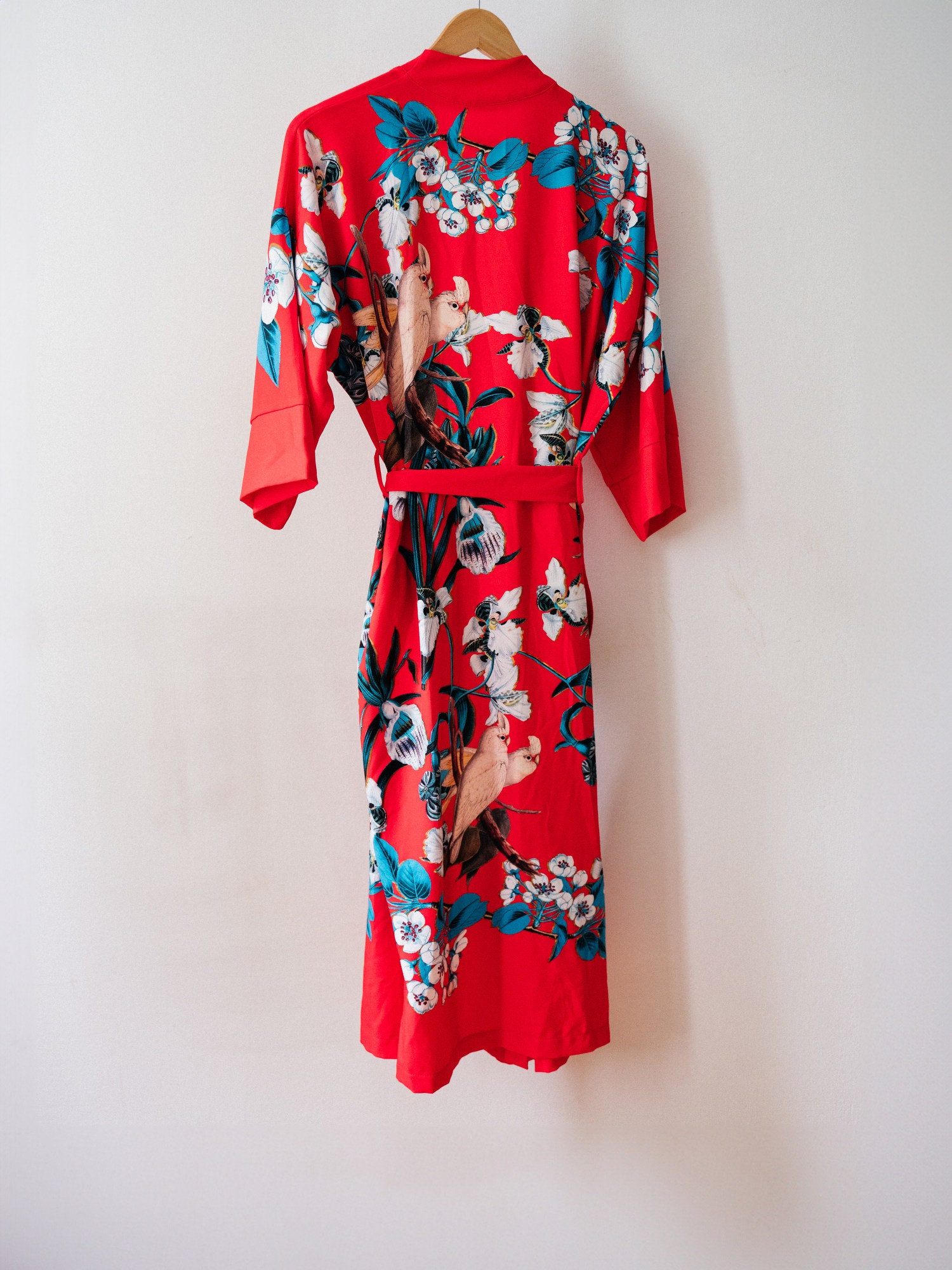 Lovebirds on Vibrant Red – Elegant Kimono With Floral Pattern, Artistic ...