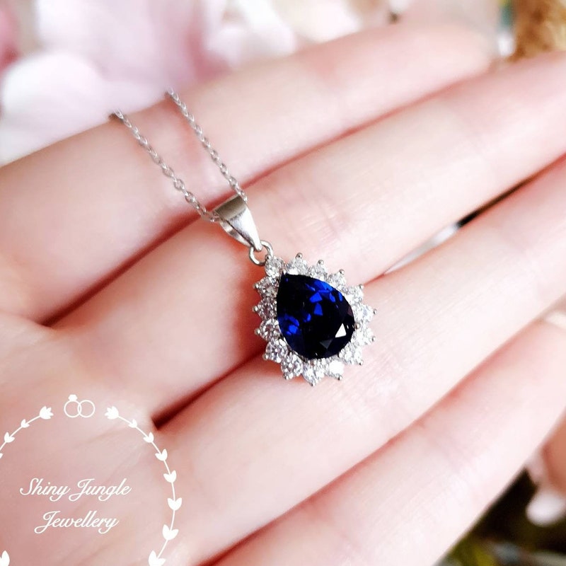 Blue Sapphire Halo Diamond - Etsy
