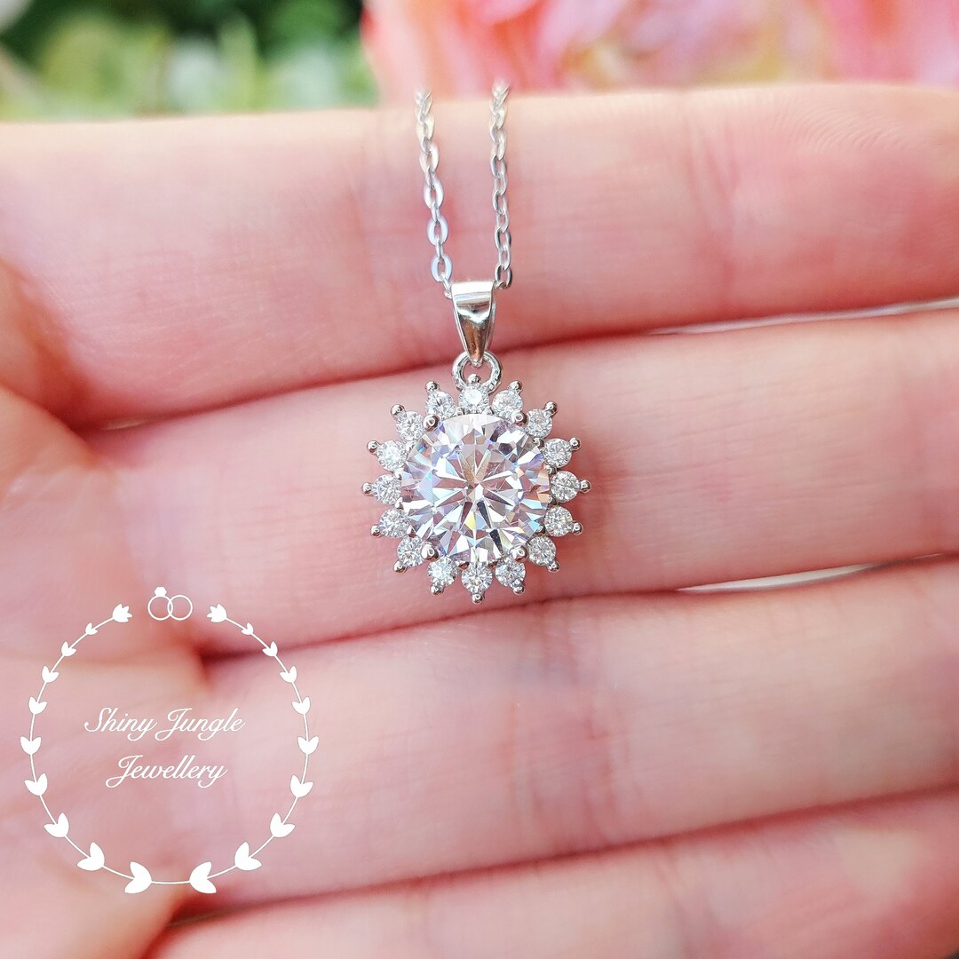 Flower Halo Diamond Solitaire Necklace, 2 Carats 8 Mm Round Brilliant ...