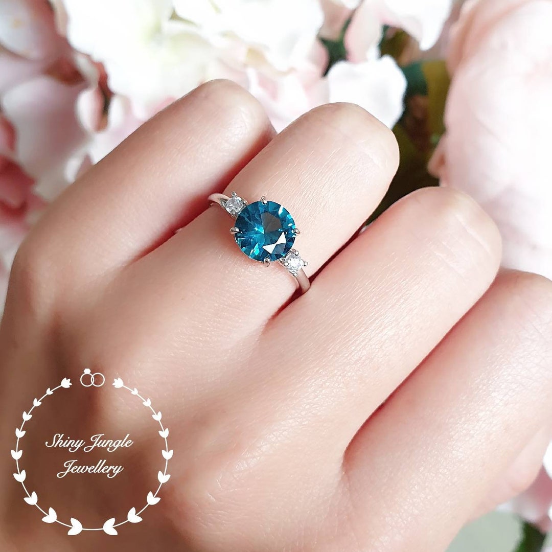 2 Carats 8 Mm Round Cut London Blue Topaz Engagement Ring, Three Stone ...