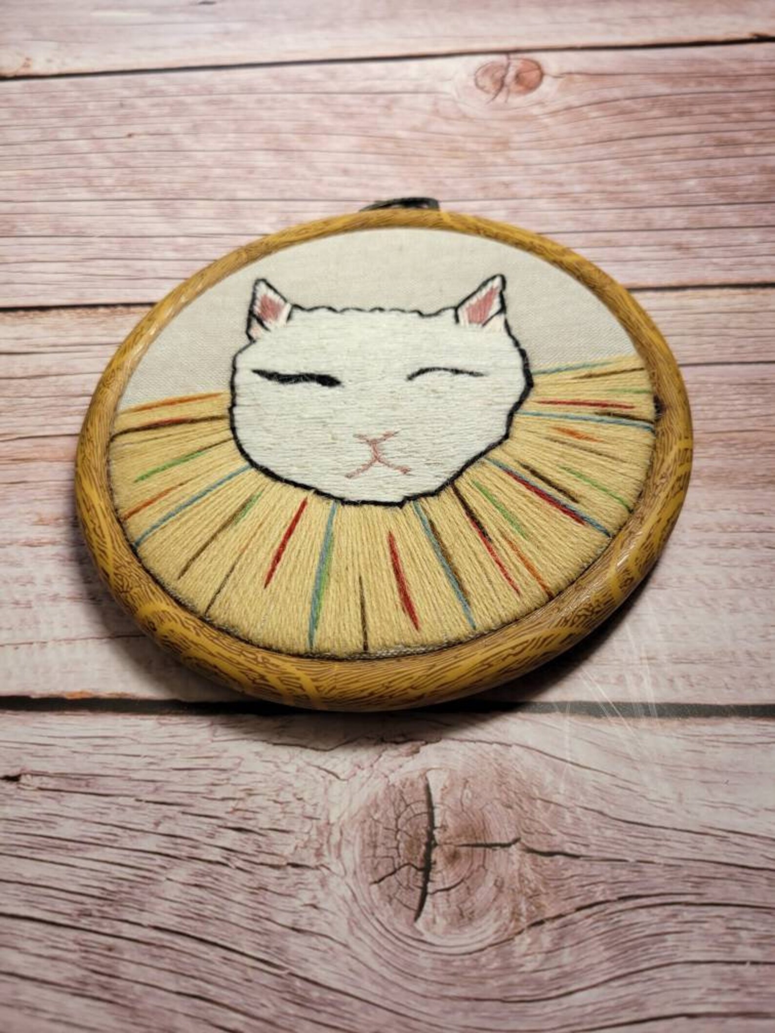 Hand Embroidered Cat Hoop Art: Crewel Embroidery Wall Hanging - Etsy