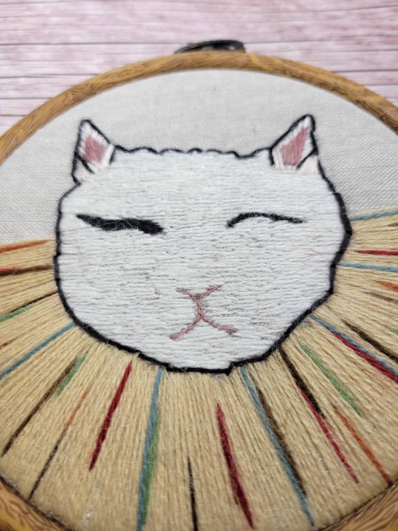 Hand Embroidered Cat Hoop Art: Crewel Embroidery Wall Hanging - Etsy