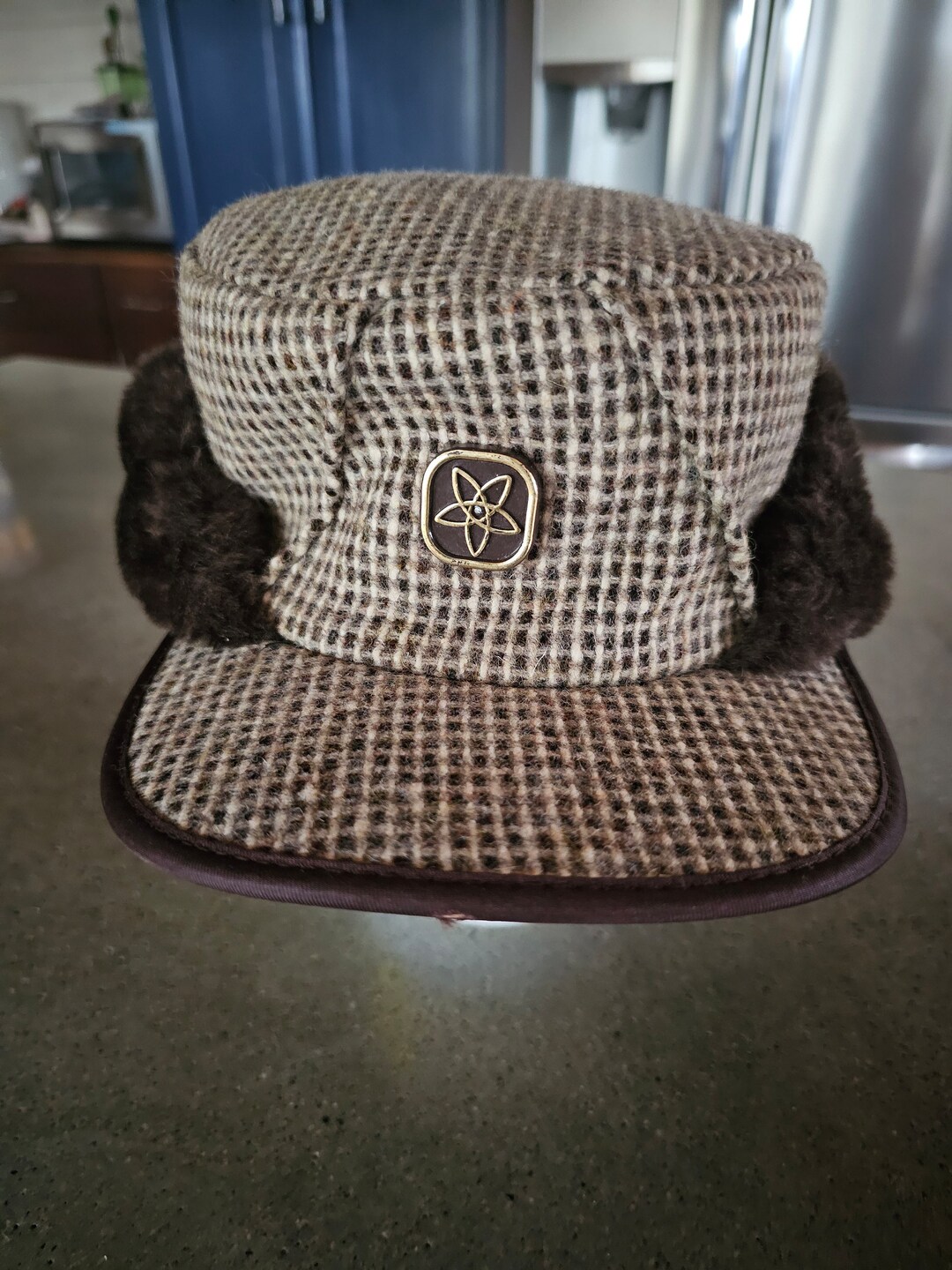 Vintage 1980s Era Brown and Tan Houndstooth Wool Trapper Hat. Quilted ...