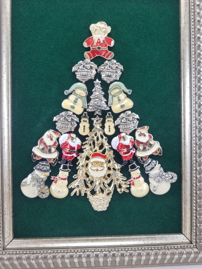20 CHRISTMAS PINS TREE Framed Vintage Jewelry Artwork Picture - Etsy
