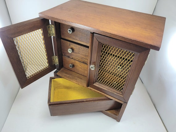 VINTAGE 1970's MUSIC JEWELRY Box Plays "A Time for Us… - Gem