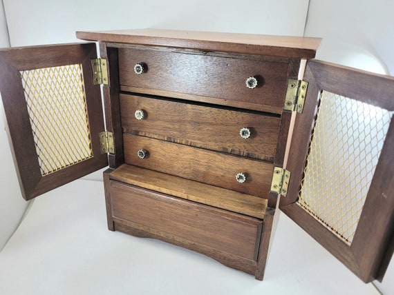 VINTAGE 1970's MUSIC JEWELRY Box Plays "A Time for Us… - Gem