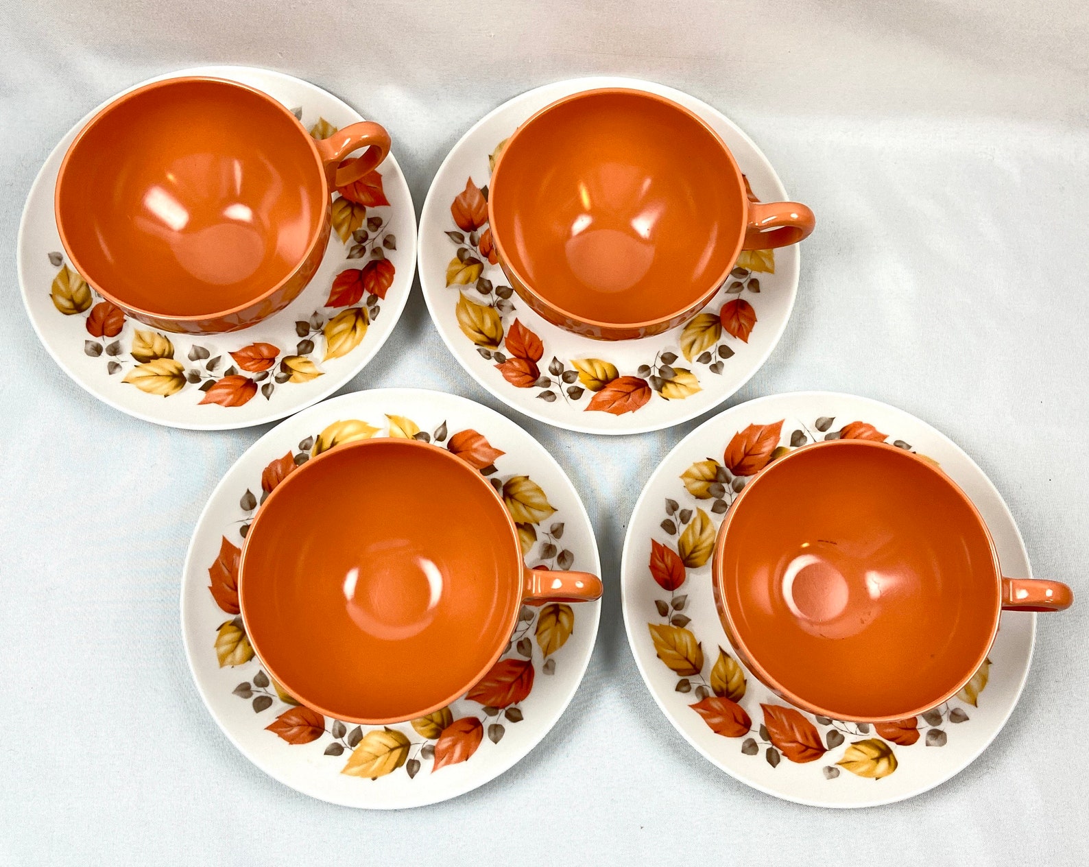 Vintage Oneida Melamine Dinnerware Set Orange Autumn Leaves - 34 Pieces ...