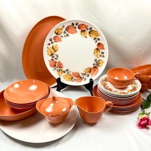 Vintage Oneida Melamine Dinnerware Set Orange Autumn Leaves - 27 Pieces ...