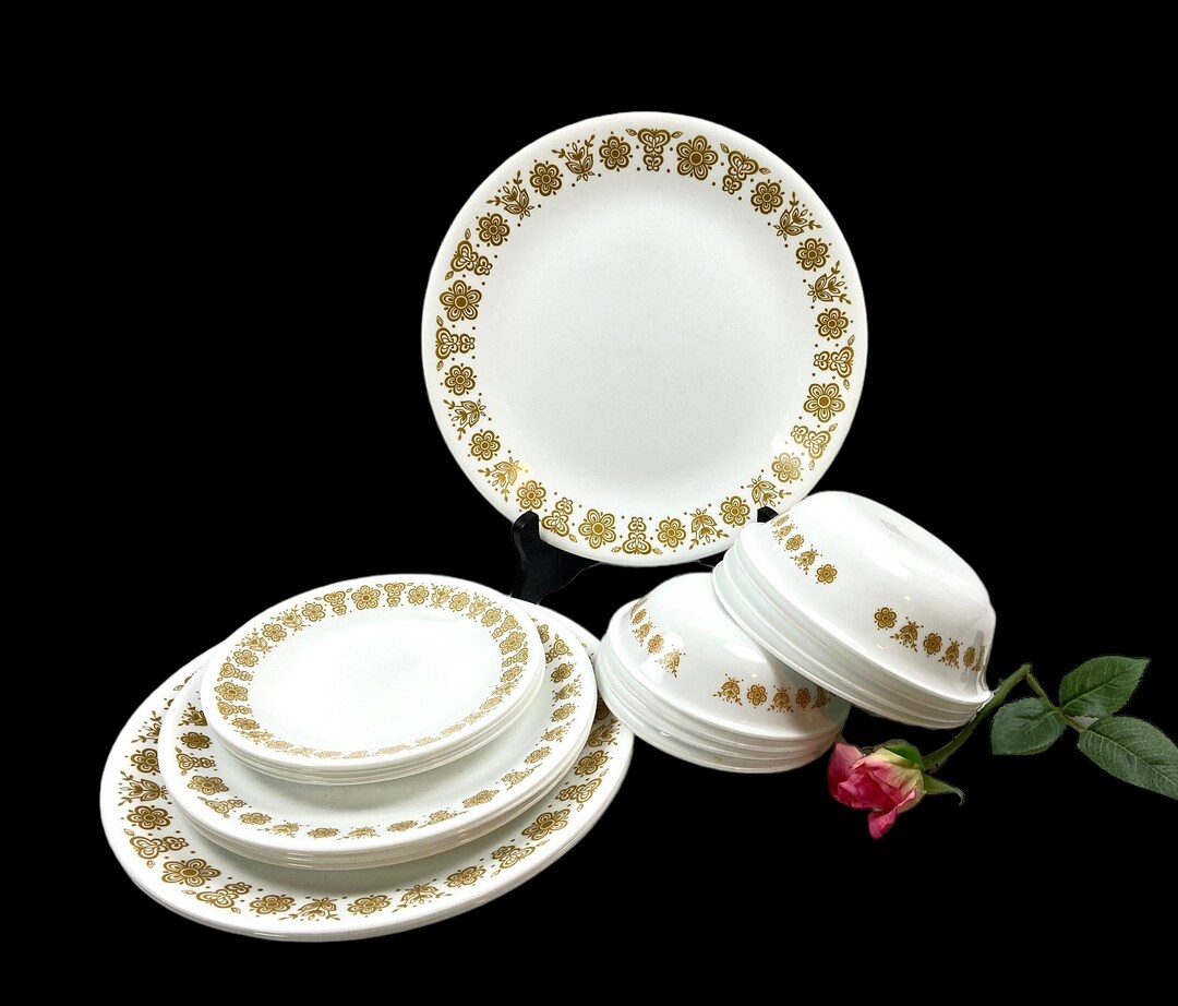 Vintage Corelle Gold Butterfly Pyrex Dinner Set Plates Bowls 20 Pieces ...