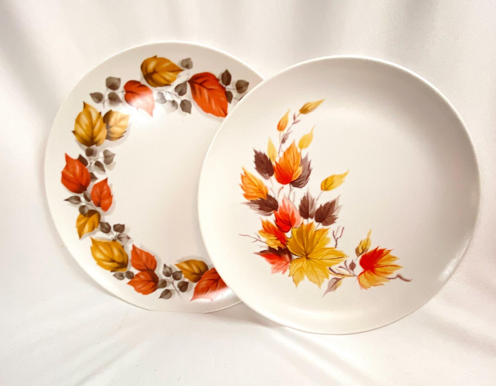 Vintage Oneida Melamine Dinnerware Set Orange Autumn Leaves - 34 Pieces ...