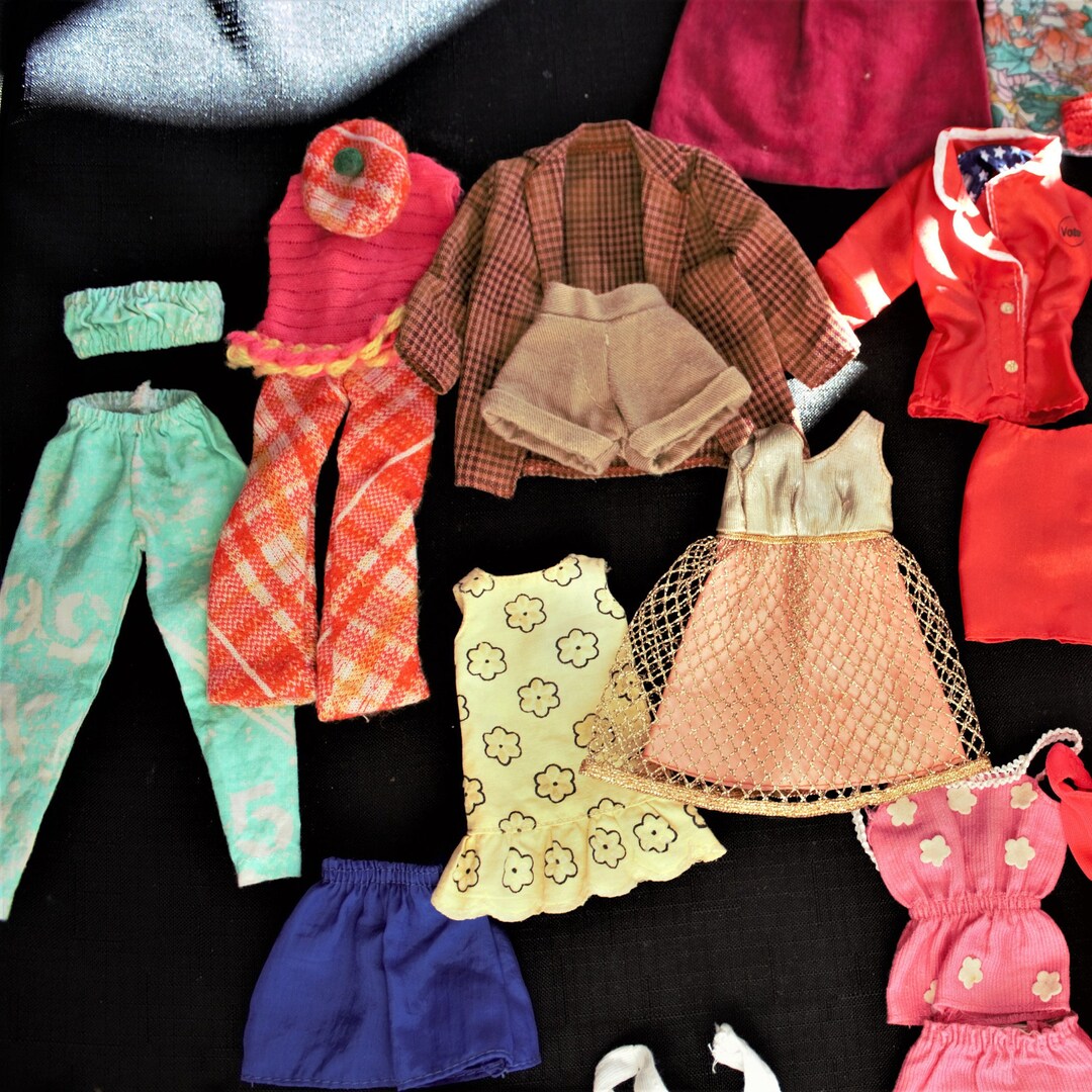 Vintage Barbie Clothing, 39 Pc Vintage Clothing for Barbie, Assorted ...