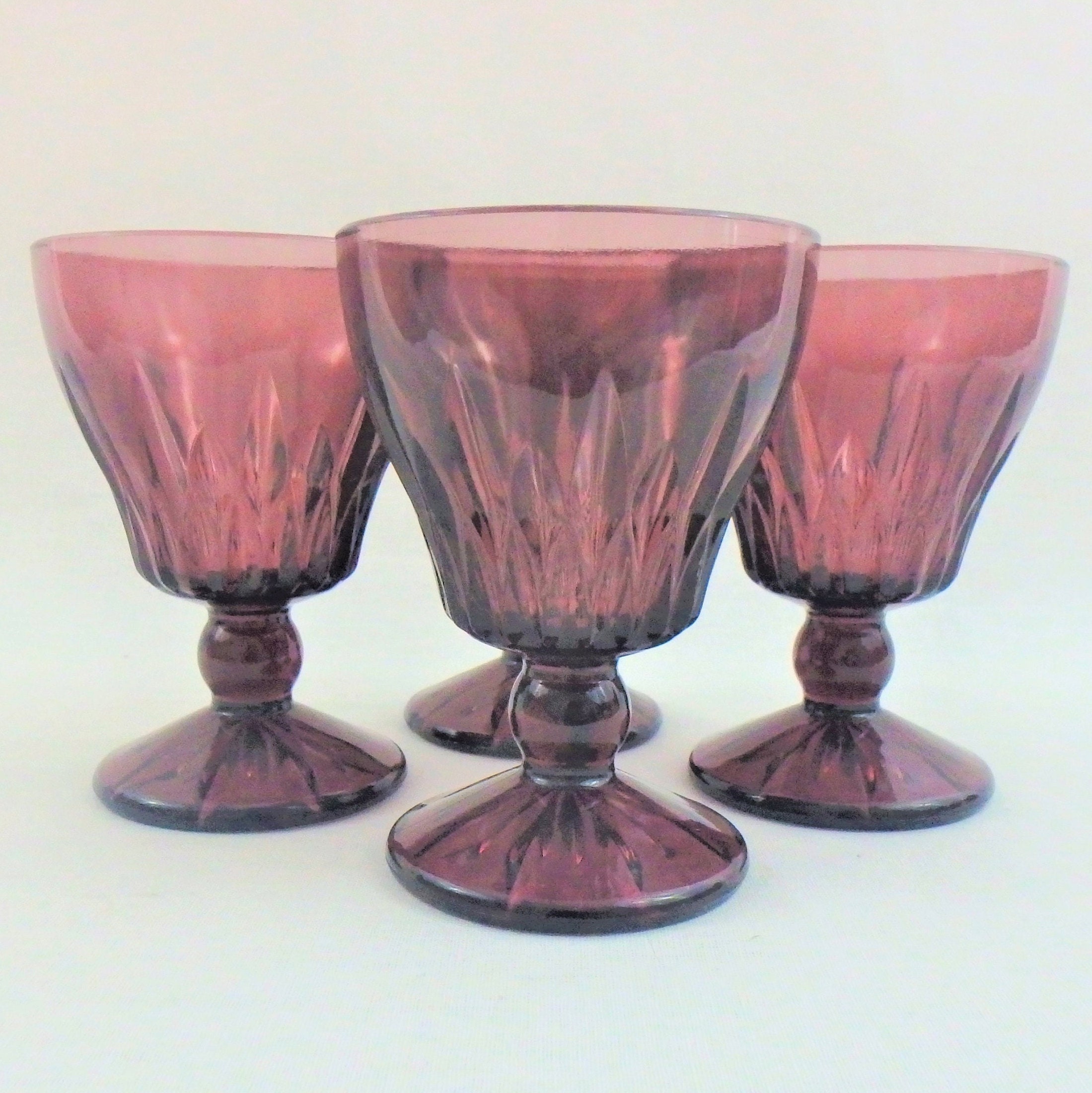 Drink & Barware Vintage purple wine glasses Amethyst glassware ...