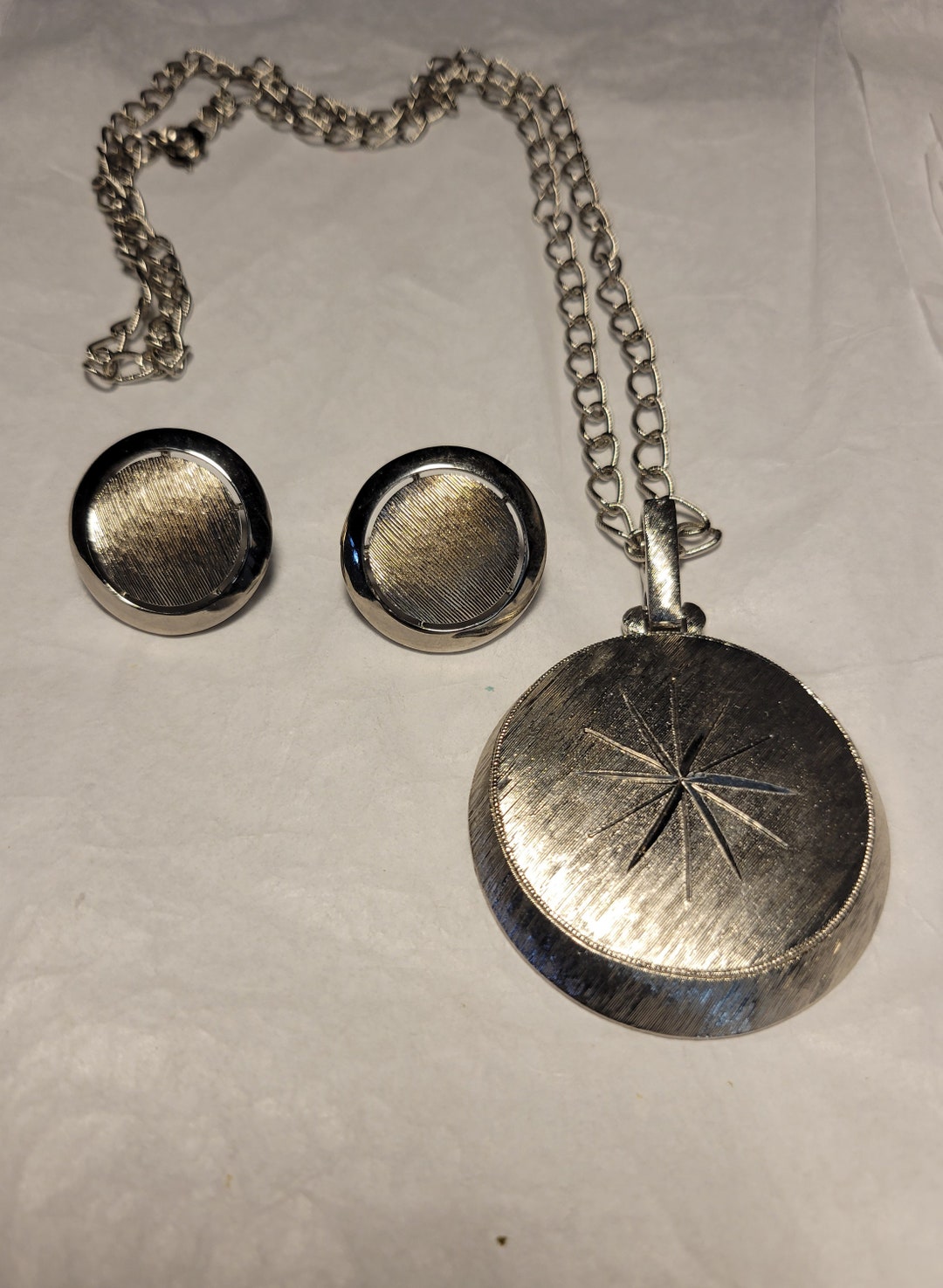 Vintage Silver Disc Pendant Necklace With Clip on Earrings - Etsy
