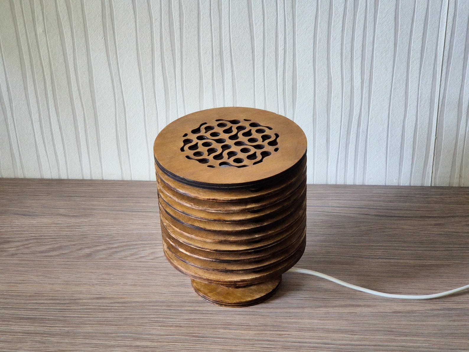 Decorative Modern Table Wooden Lamp – Laser Cut Desk Lamp Vector File ...