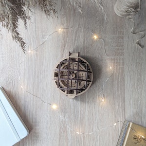 Santa Claus Compass - SVG Laser Cut File, Christmas 3d Plywood Design ...