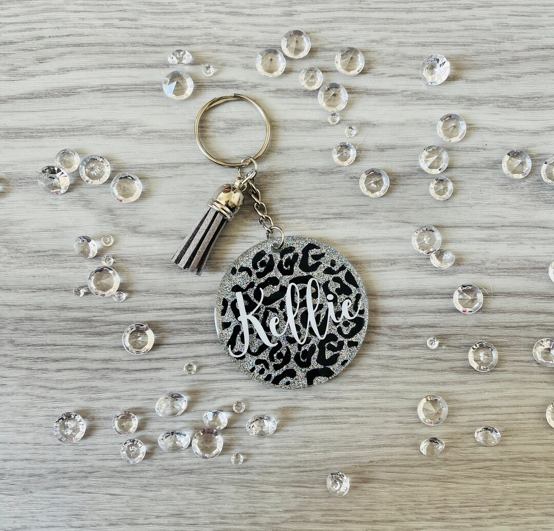 Personalised Name Cheetah Print Circular Silver Glitter Acrylic Keyring ...