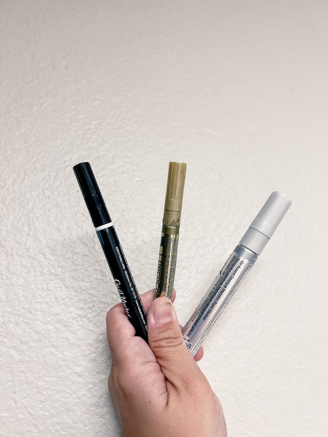 Metallic Gold Paint Marker for Wood Acrylic Paint Gold Metallic Marker ...