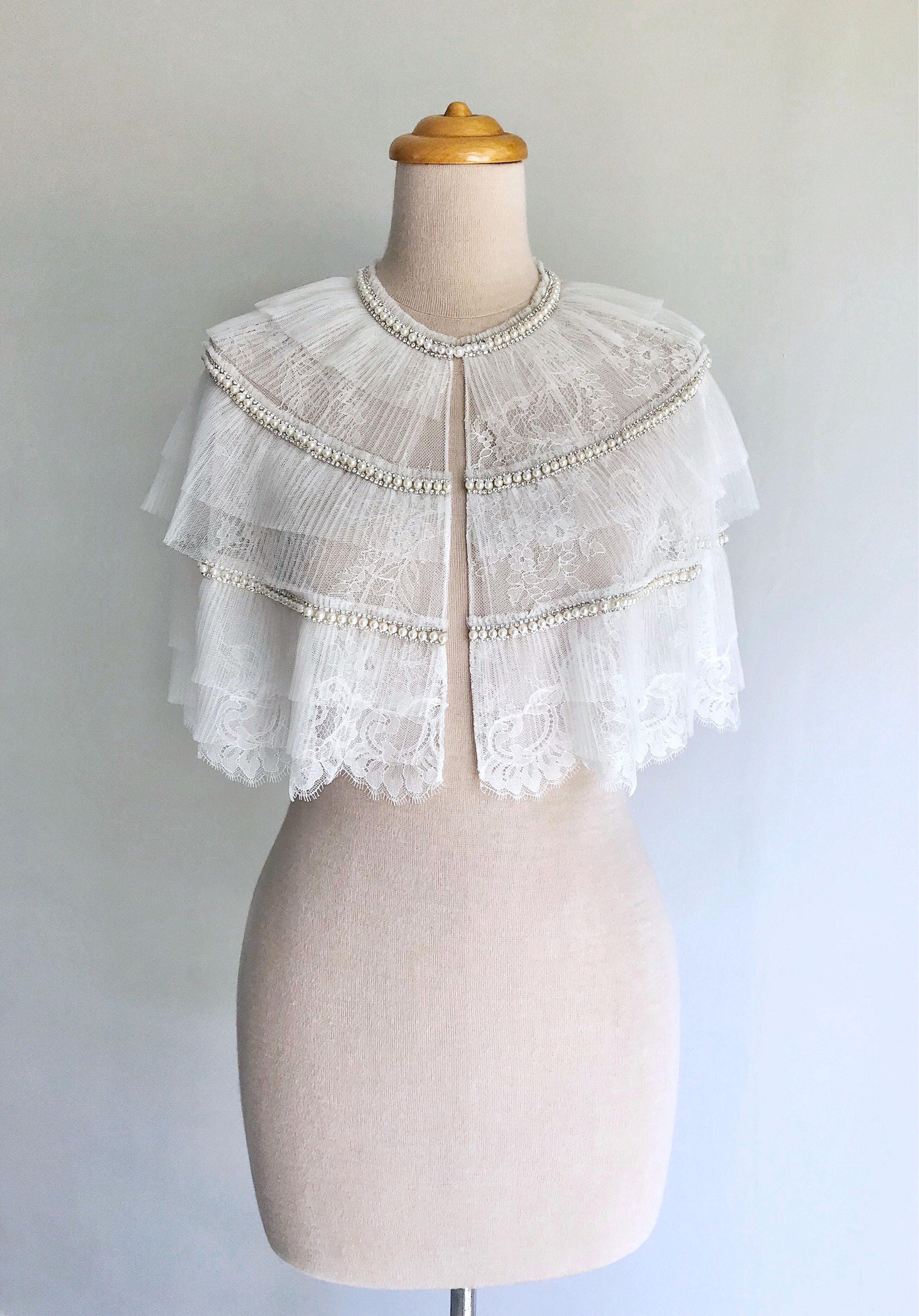 Short bridal lace cape/Off white wedding capelet with pleated | Etsy