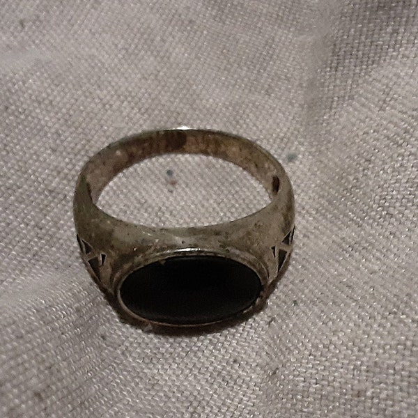 Haunted Ring - Etsy
