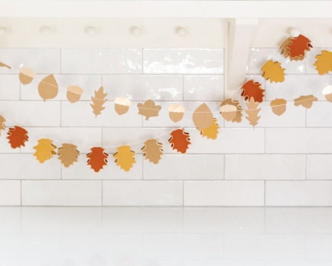 Leaf Banner Friendsgiving Party Decor Thanksgiving Party Decorations ...