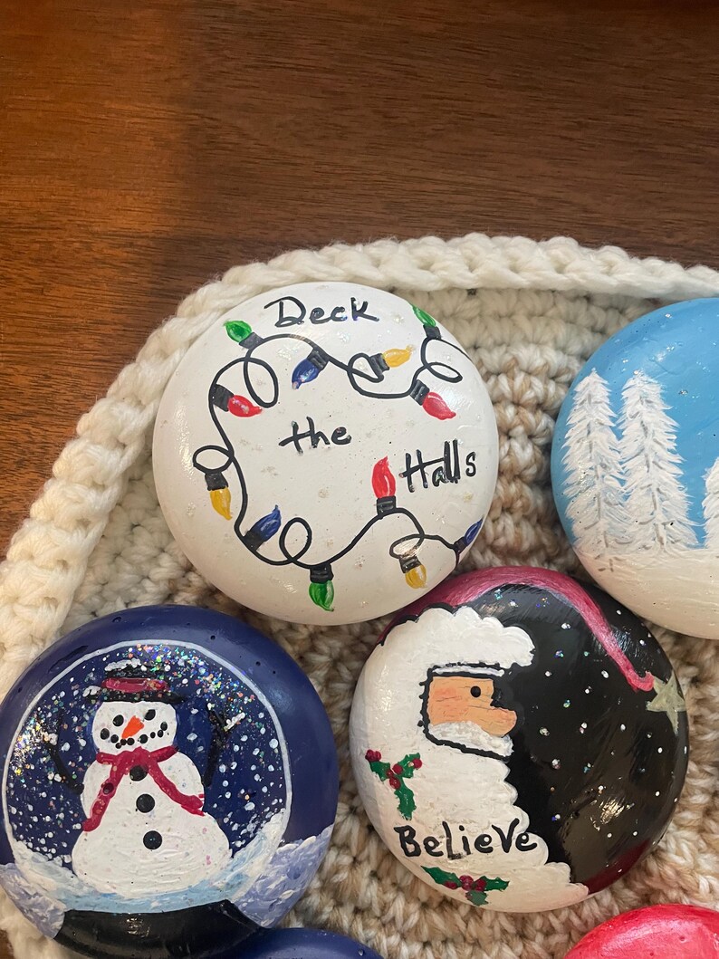 Hand Painted Christmas Rocks: Holiday Decor, Stocking Stuffer Stones - Etsy