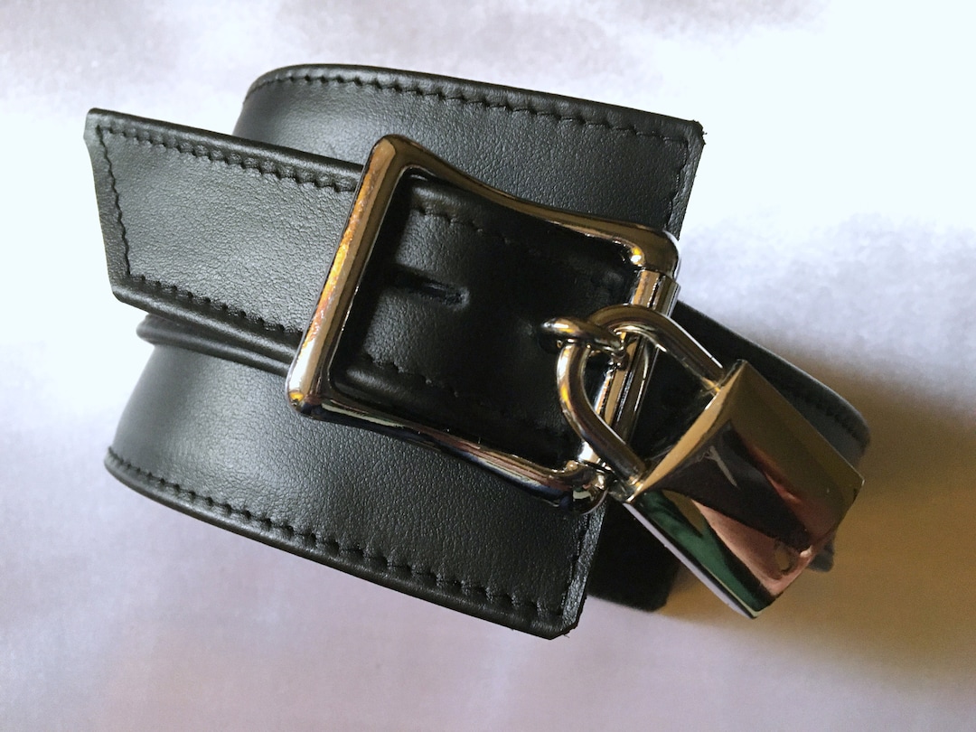Lockable Ankle Wallet, Ankle Cuff With Card Compartment, Leather Cuff ...
