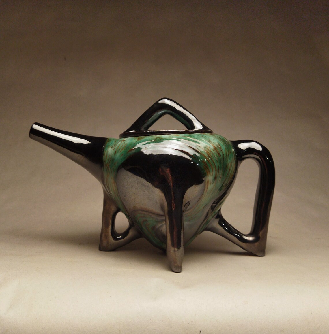 Sculptural ceramic teapot Marvelous night Green | Etsy