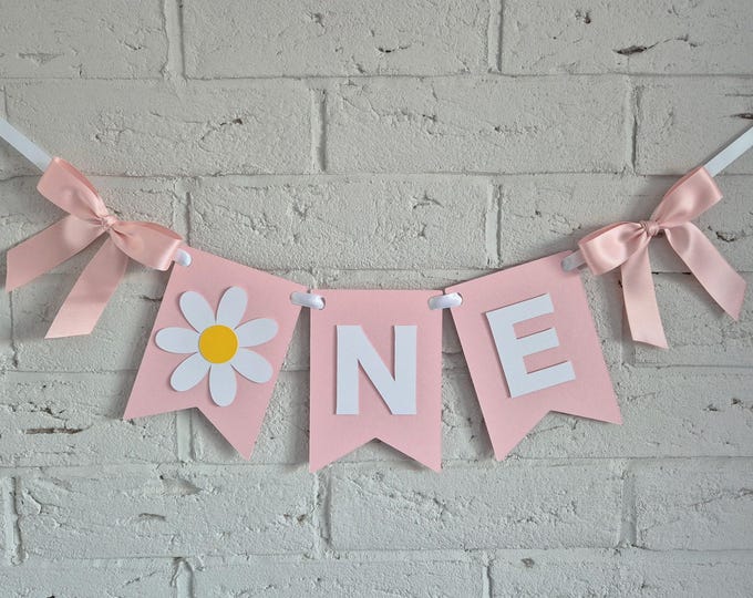 Daisy First Birthday Cake Topper: Flower Theme Party Decor - Etsy Canada