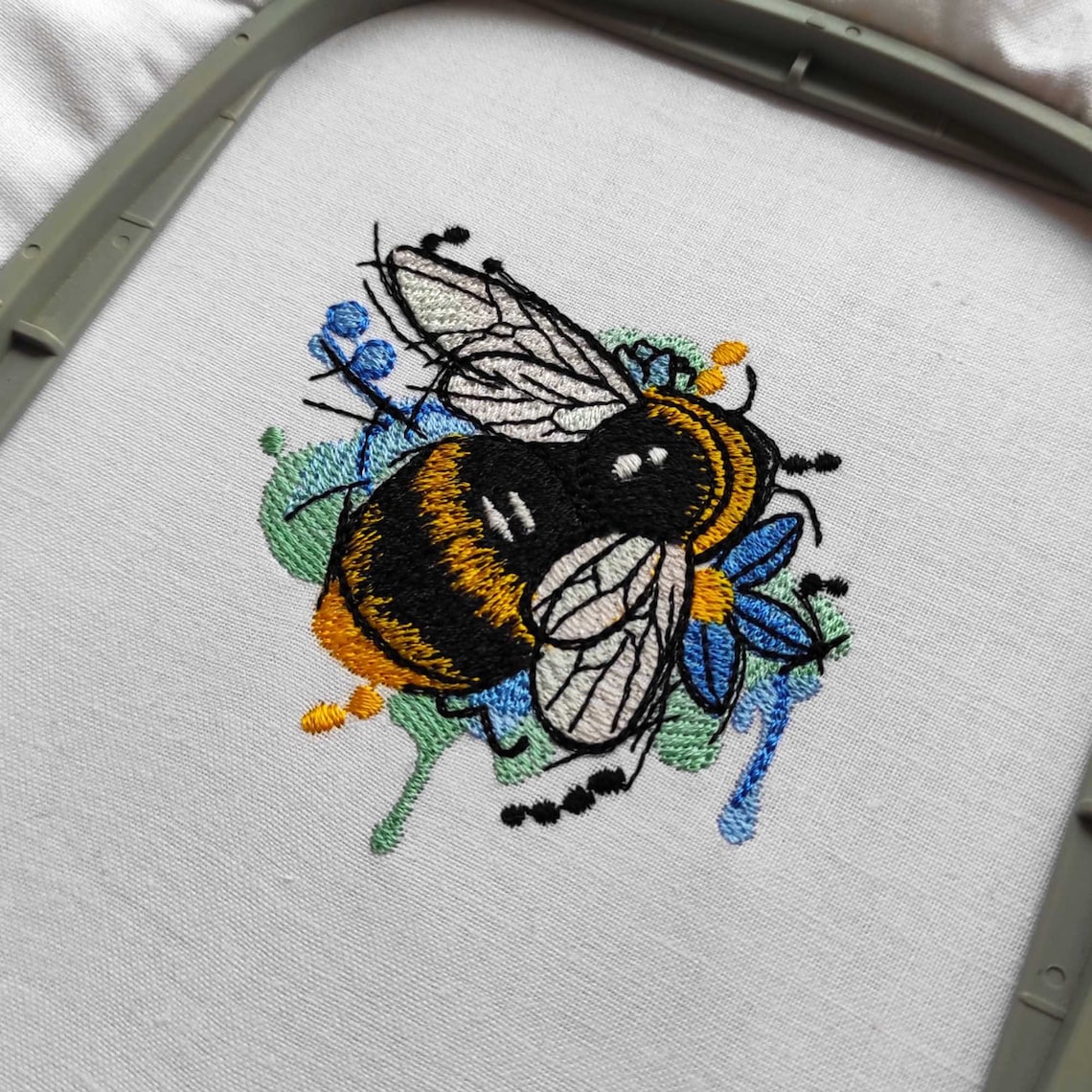 Embroidery Design Bee Embroidery Designs - Etsy