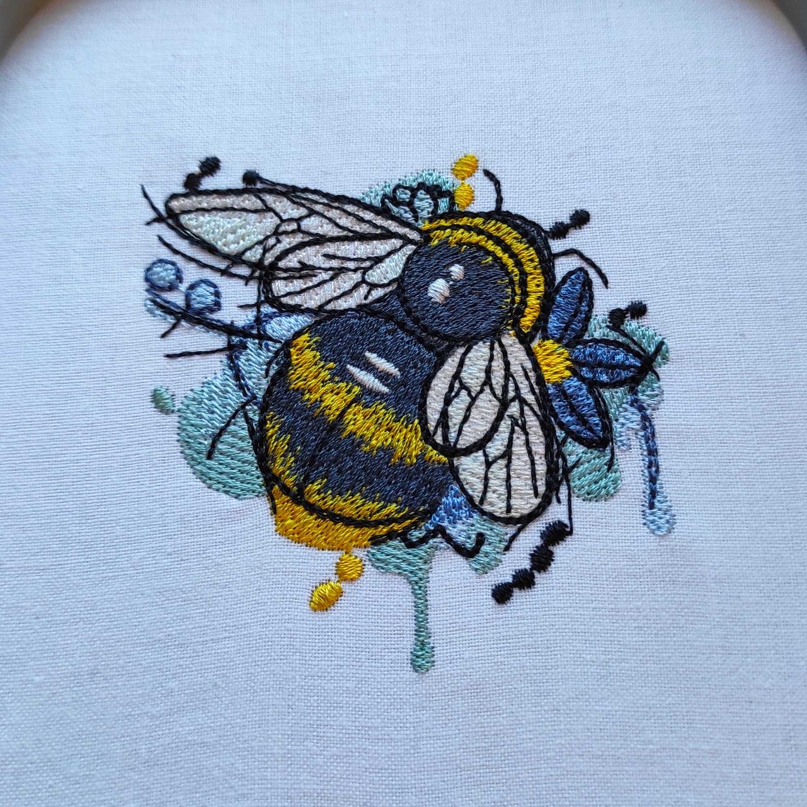 Embroidery Design Bee Embroidery Designs - Etsy