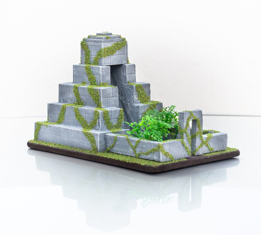 Pyramid Dice Tower Wargaming Dungeons and Dragons Warhammer RPG Dnd ...