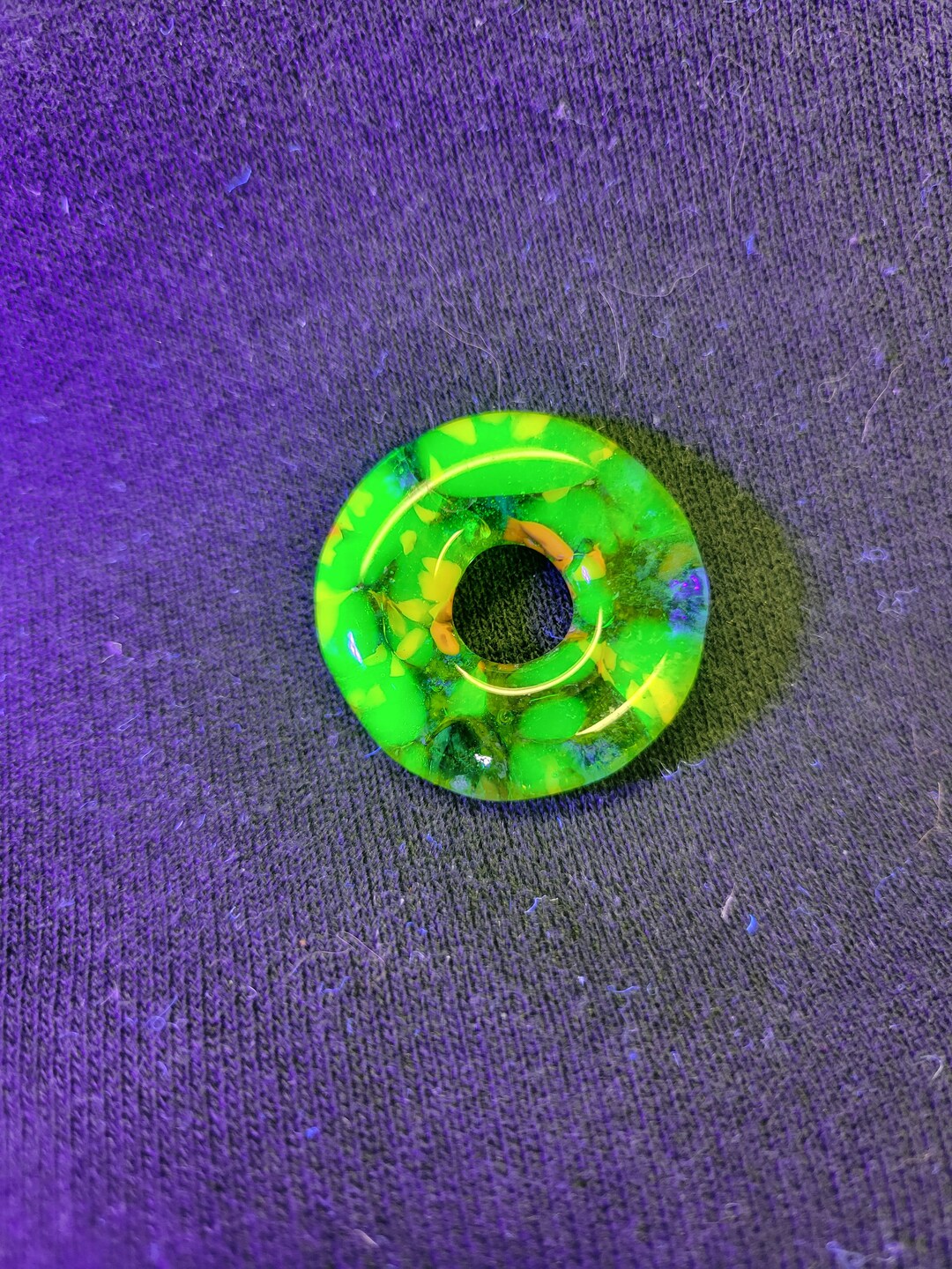 Handmade Uranium Glass Pendant: Unique Glowing Jewelry (3.0 Cm) - Etsy