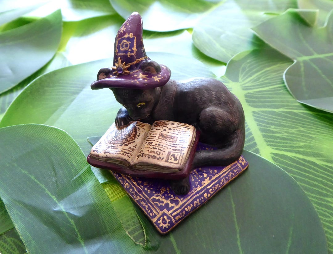 Handmade Witch's Cat Reading a Spell Book Figurine - Etsy