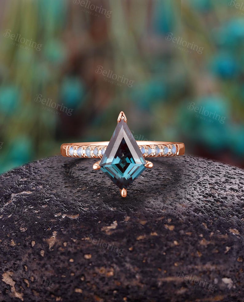 Vintage Kite Alexandrite Engagement Ring Set With Moonstone - 14K Rose ...