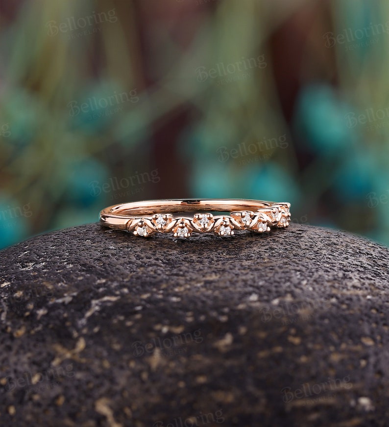 Vintage Round Moissanite Wedding Band,14k Rose Gold Diamond Stacking ...