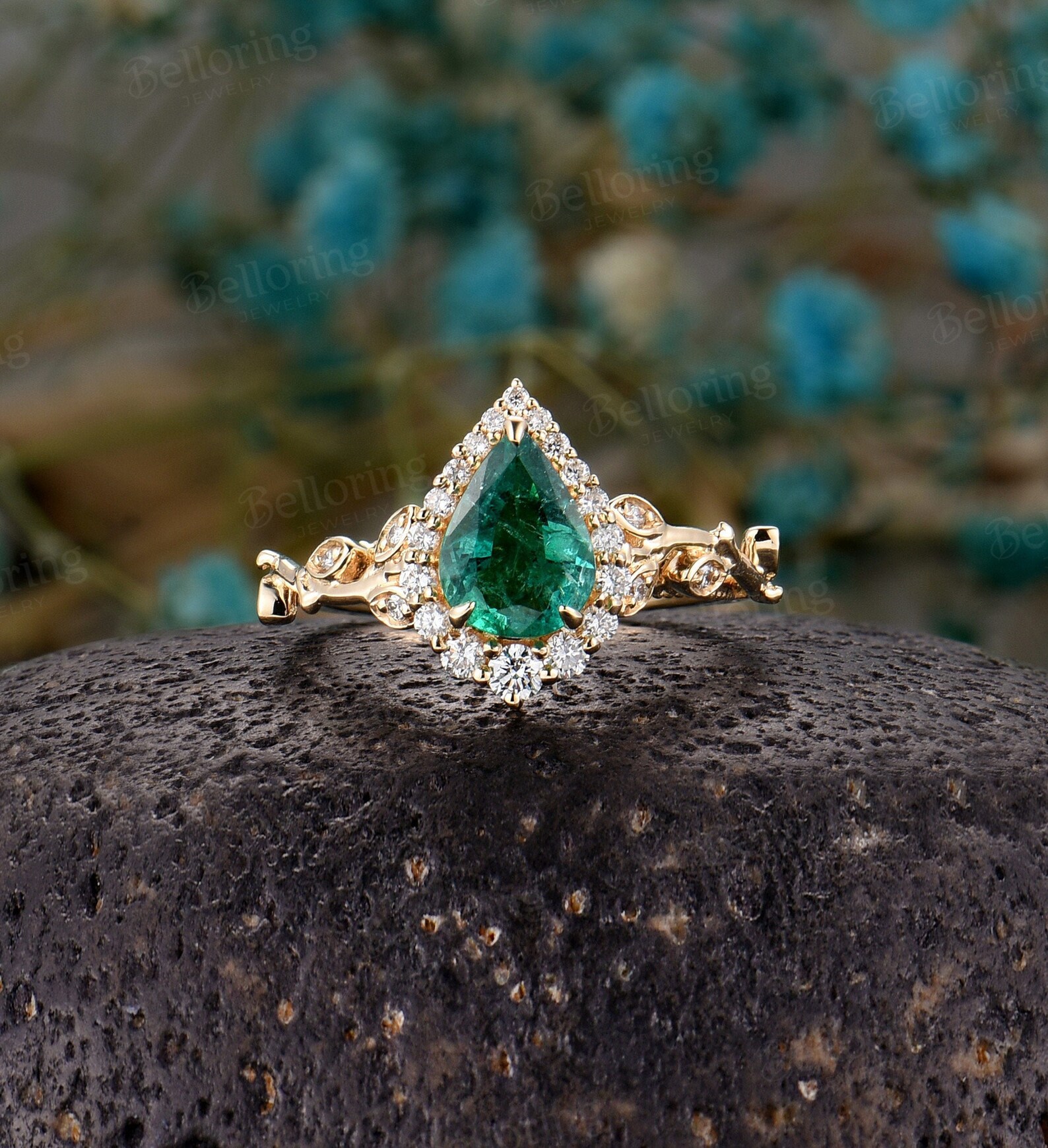 Pear Shaped Emerald Engagement Ring Yellow Gold Vintage - Etsy