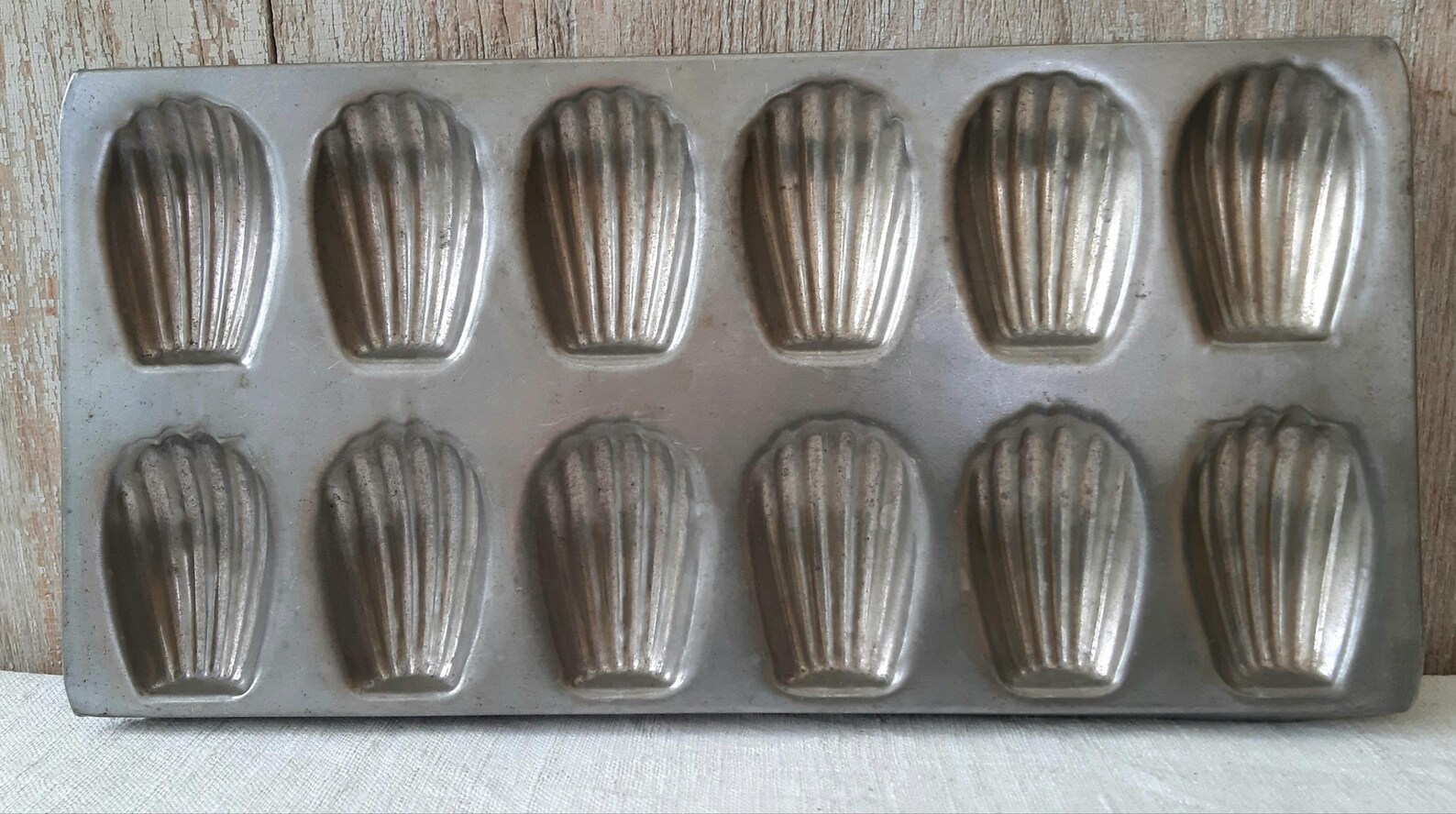 Large French Baking Tin * Madelaine - Cake Tin * Approx. 50s * Shabby ...