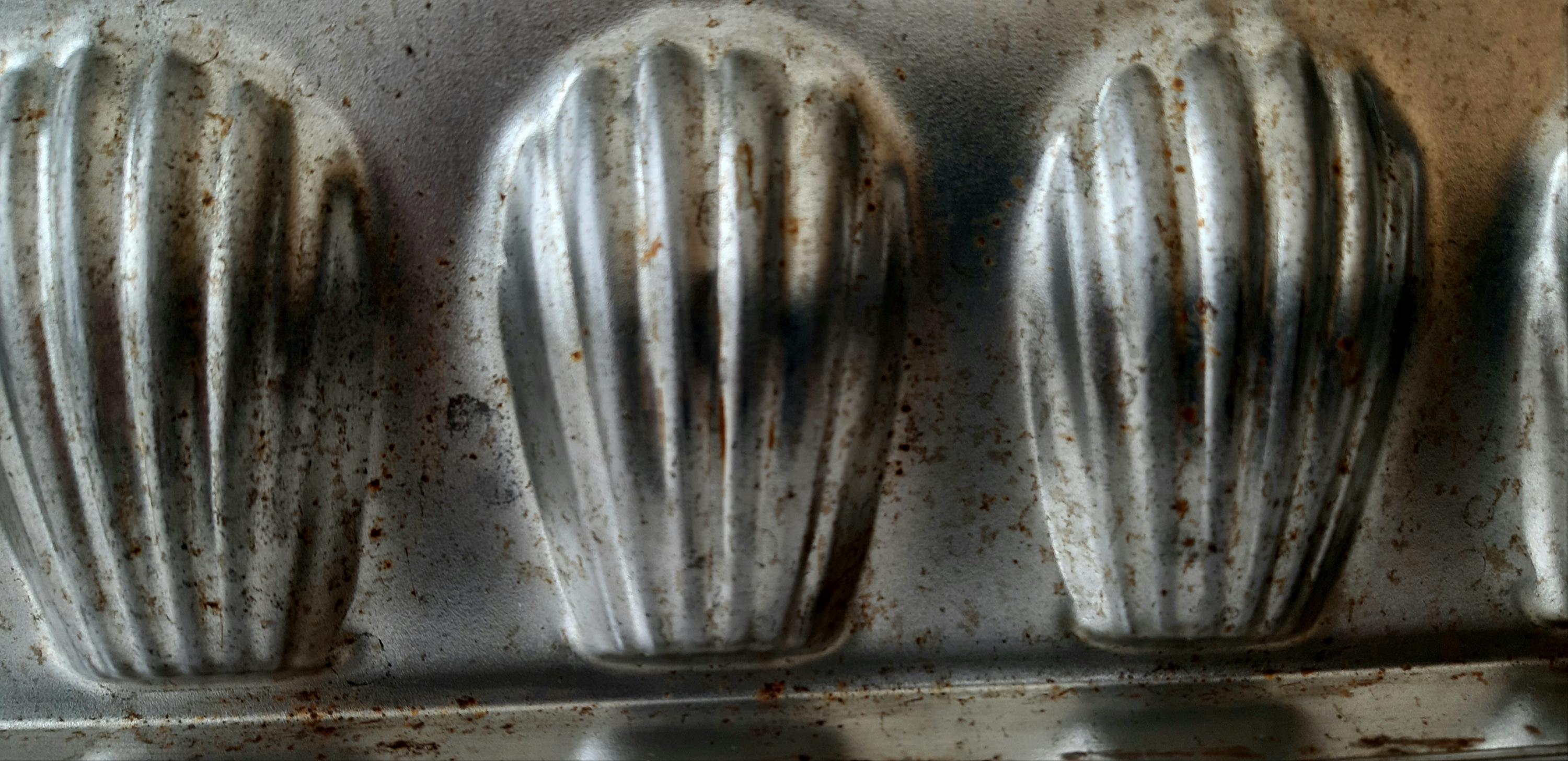 Large French Baking Tin * Madelaine - Cake Tin * Approx. 50s * Shabby ...