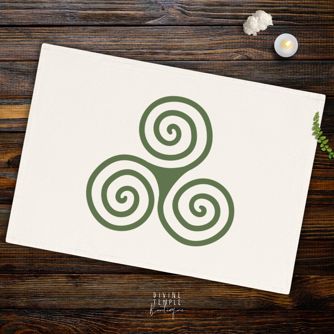 Counterclockwise Triple Spiral 100% Organic Cotton Large 19inx27in ...