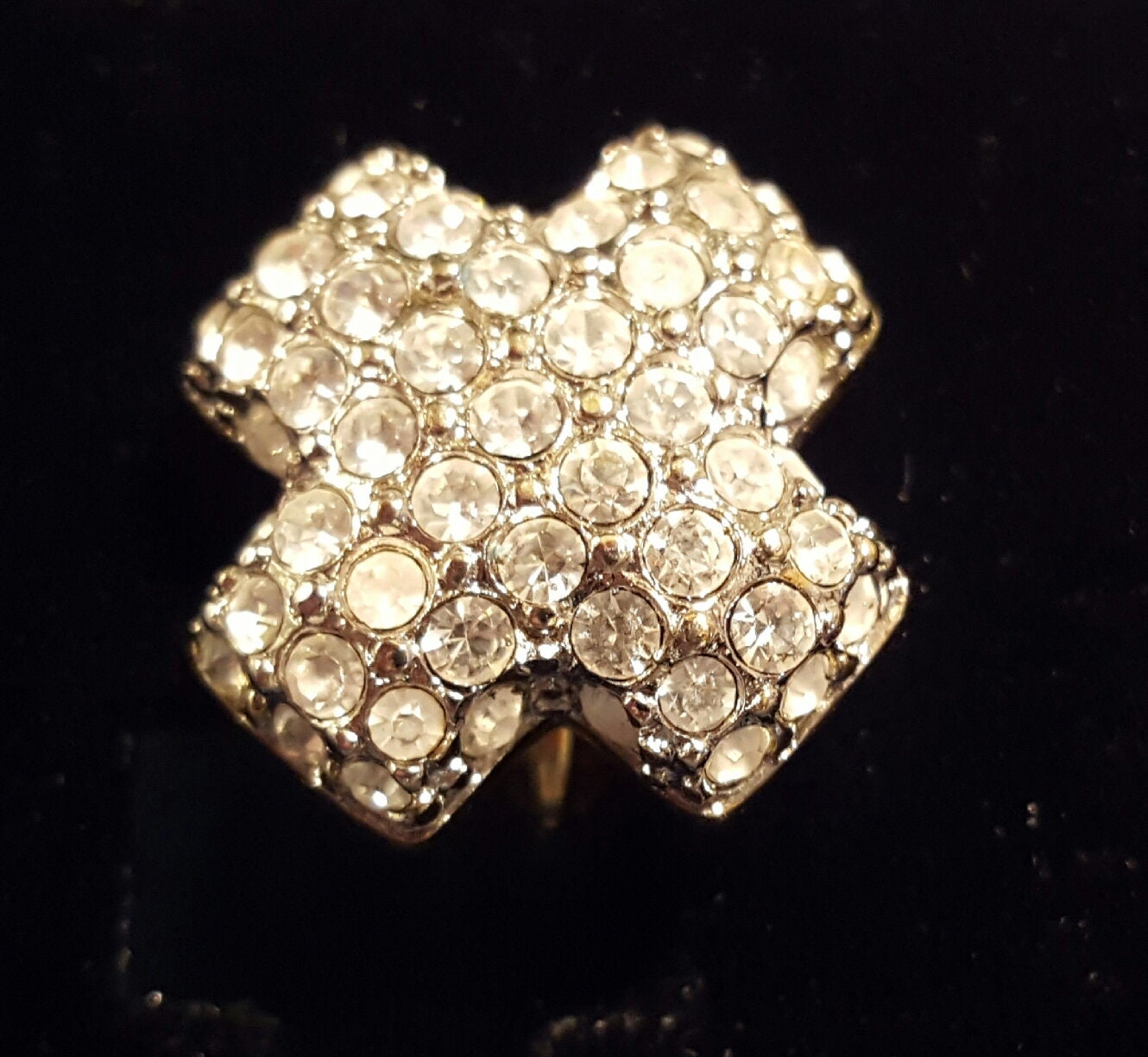 SWAROVSKI SIGNATURE JEWELRY – Small X-shaped Clip Earrings + Free Gift ...