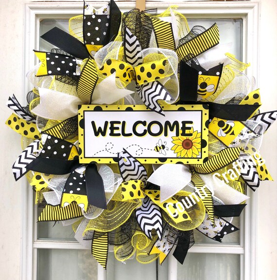 Welcome Bumble Bee Wreath - Etsy