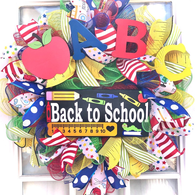 School Wreath - Etsy