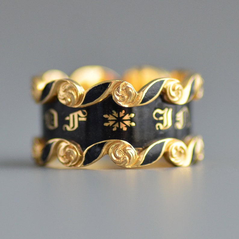 Antique Victorian Era Wide Mourning Band Ring With Black Enamel in 18k ...