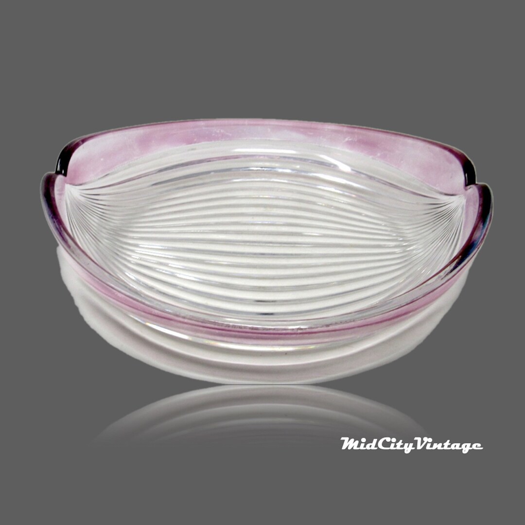 Ribbed Crystal Serving Platter With Cranberry Decoration, Depression ...