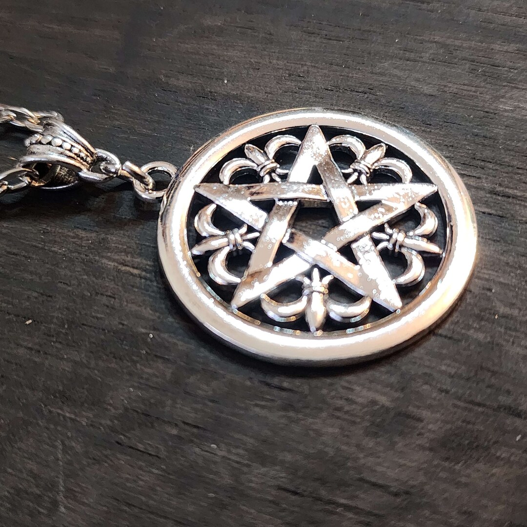 Witchy Large Pentacle Pendant Necklace, Pentagram Necklace, Fleur De ...