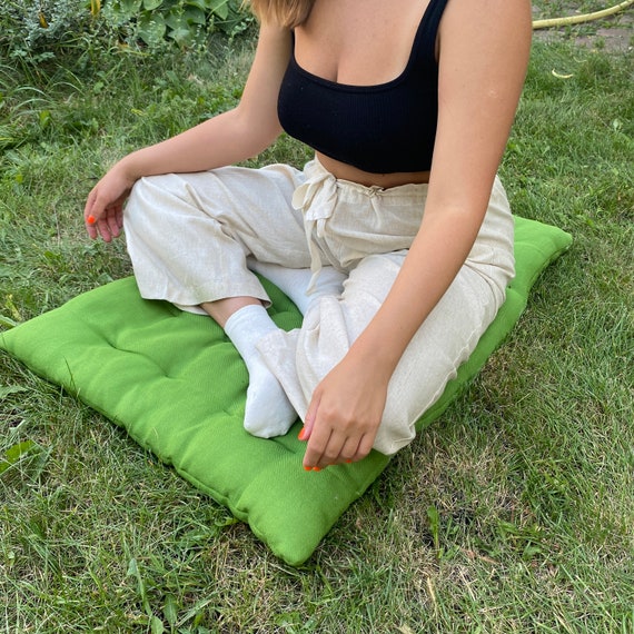 Yoga Mat Buckwheat Husk Inside and Hemp Fabric Outside - Etsy
