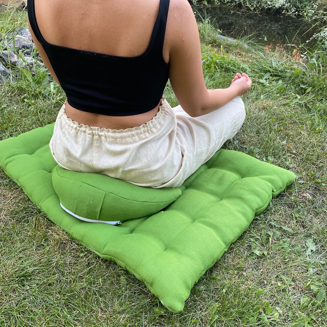 Yoga Mat, Buckwheat Husk Inside and Hemp Fabric Outside - Etsy