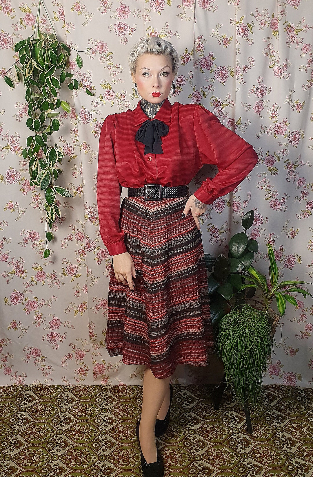 Vintage Striped Pattern Burgundy Red Pointy Collar Longsleeve Blouse ...