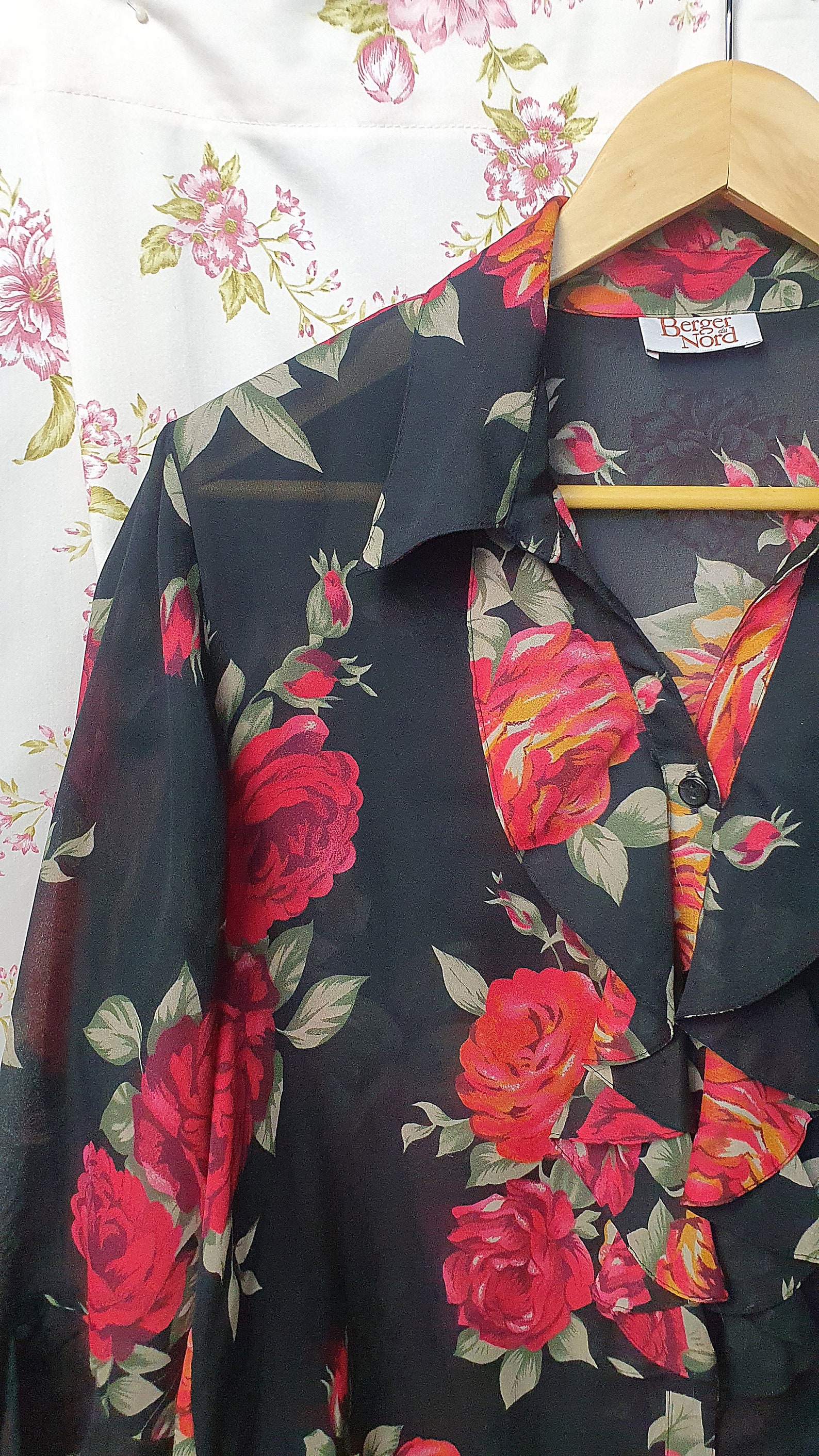 Vintage Black Red Ruffle Collar Half Sleeve Ruffle Cuff Blouse -UK12-16 ...
